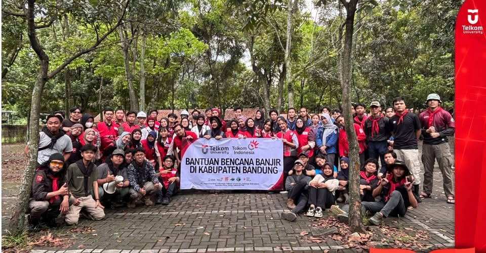 Mahasiswa Tel-U Bergerak untuk Membantu Korban Banjir di Bojongsoang ...
